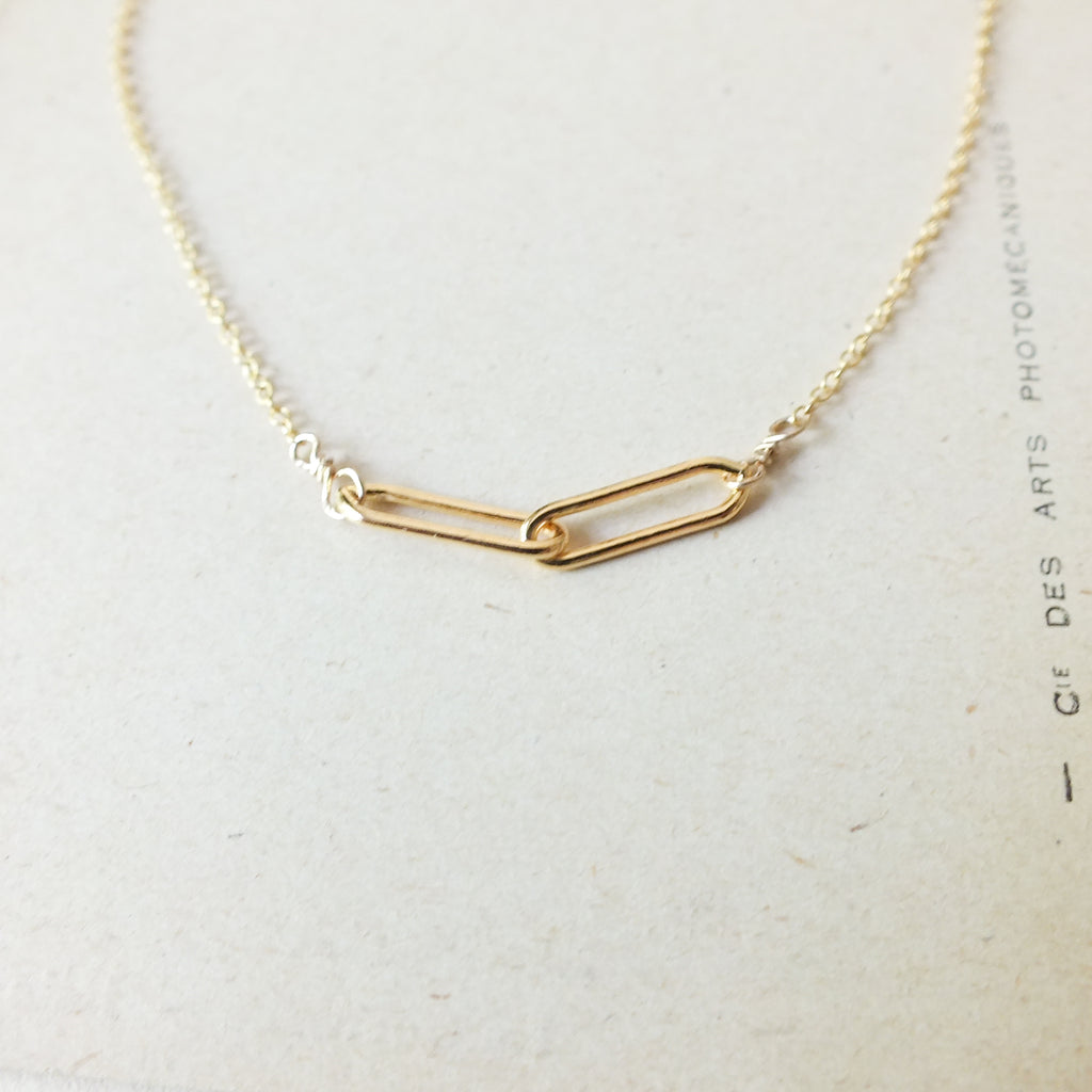 Small Linked Together Necklace – Becoming Jewelry